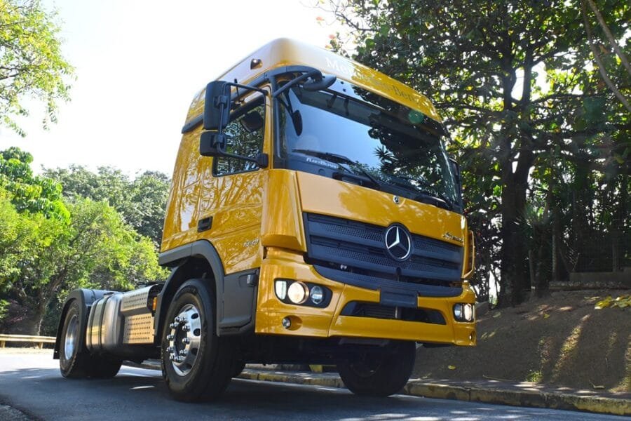 Mercedes-Benz revela o off-road Atego 3133 6x4 - Alpha Autos