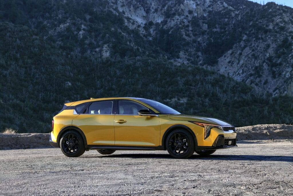Kia inicia vendas do K4 Hatchback 2026 por R$ 126.400,00 - Alpha Autos