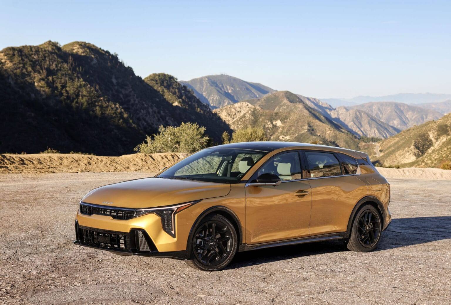 Kia inicia vendas do K4 Hatchback 2026 por R$ 126.400,00 - Alpha Autos
